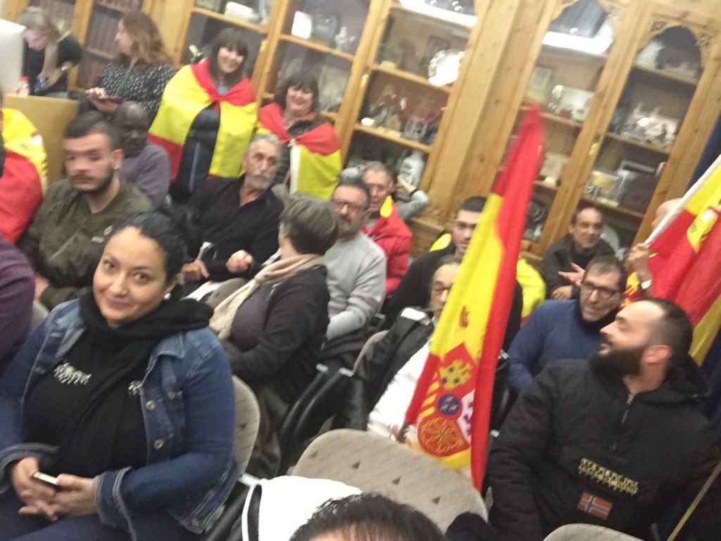 «Ser catalán es un orgullo. Ser español es un honor». Movilización ...